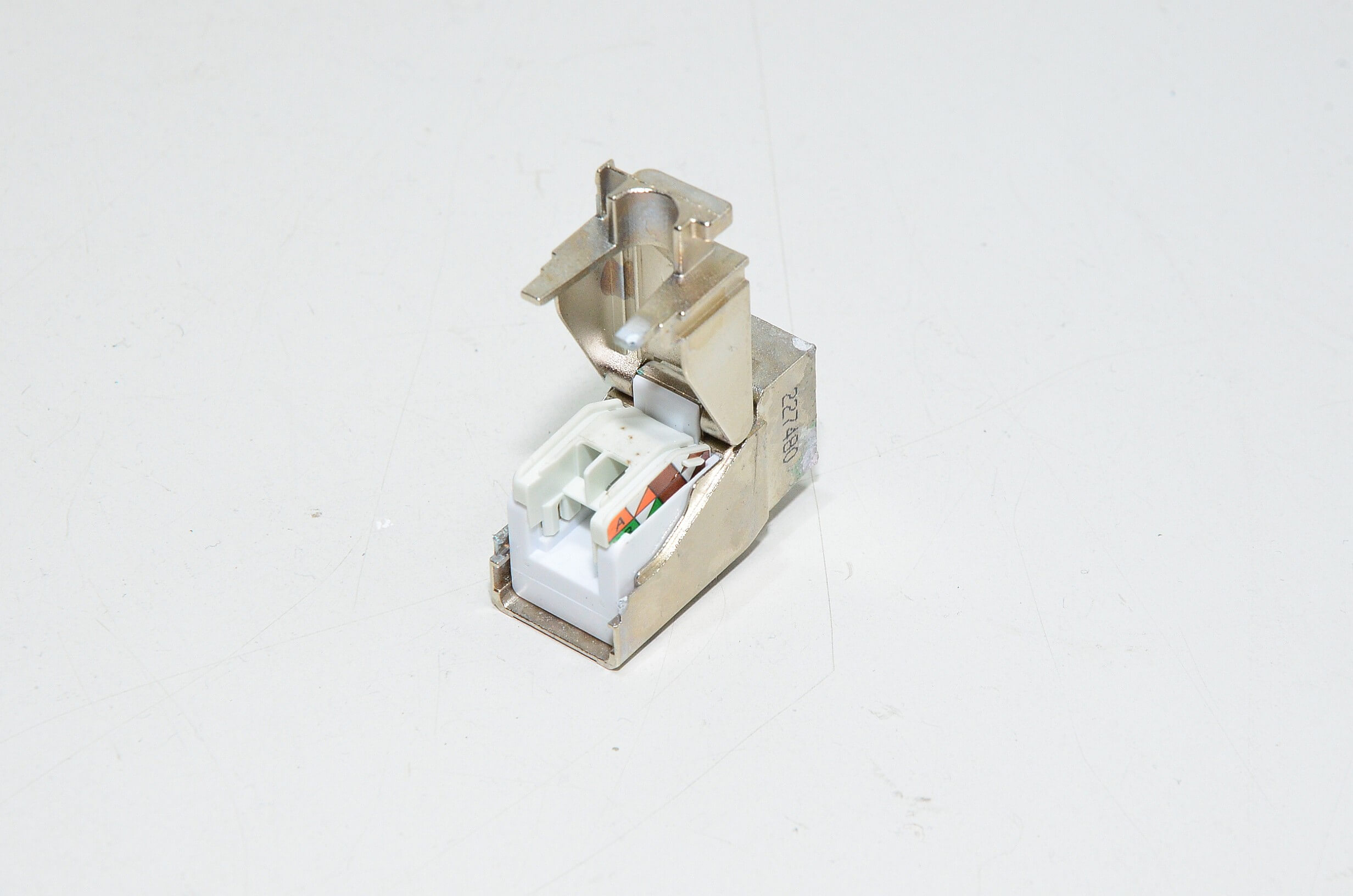 Kerman XG6S toolless shielded CAT6a LAN connector for keystone bezel *new*