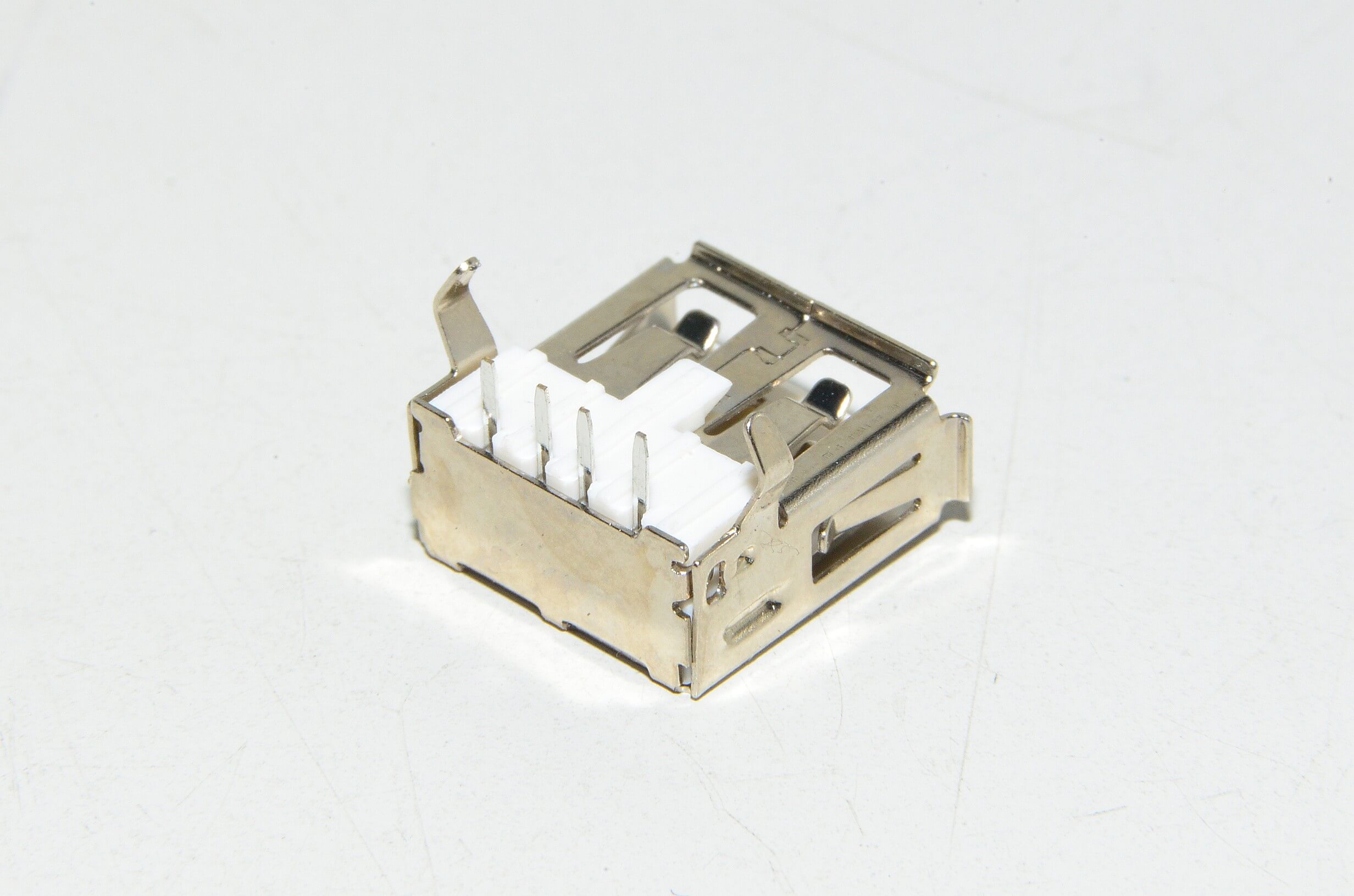 USB female connector type A 90°, PCB mount *new*
