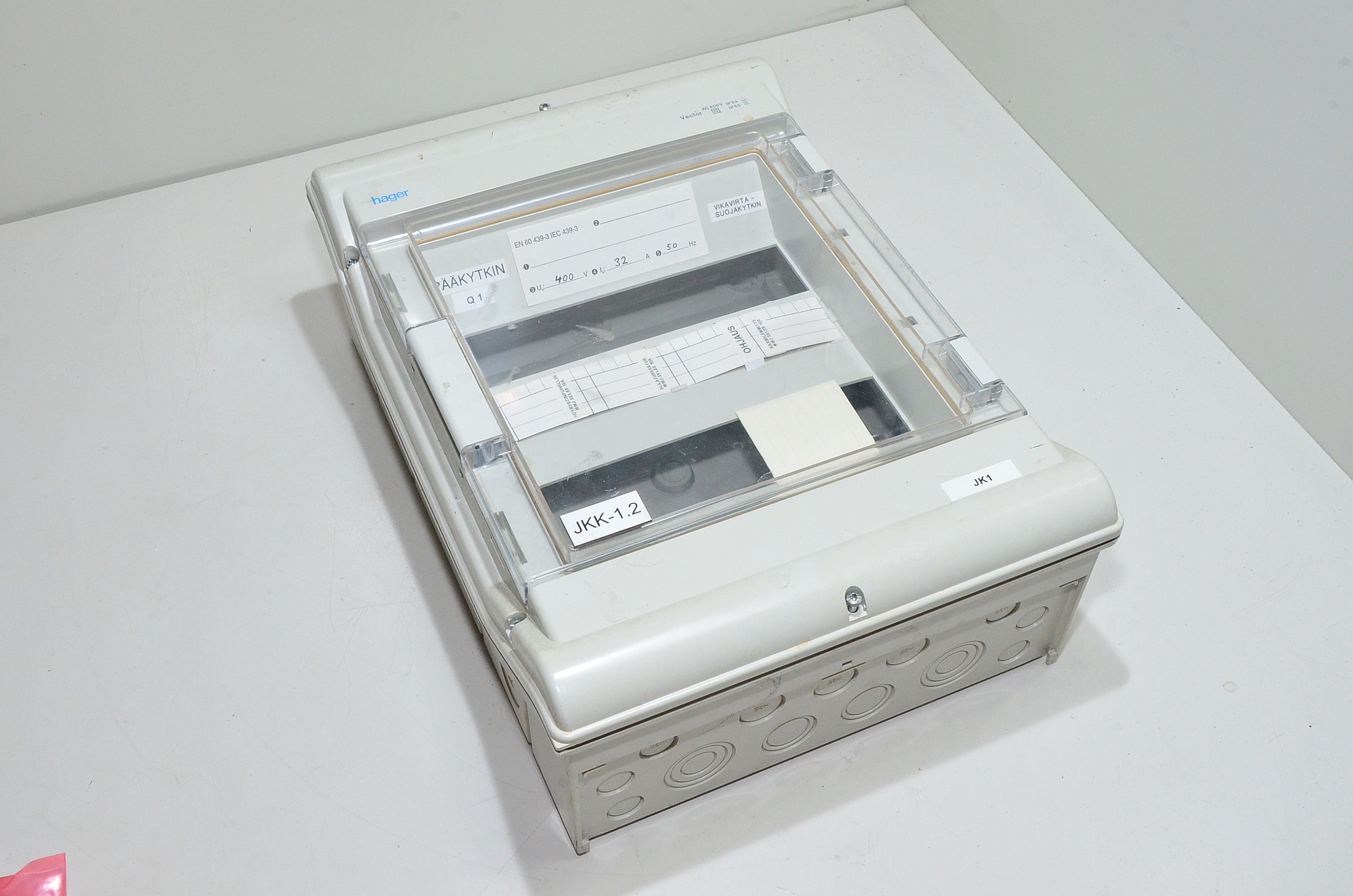 Hager Vector VE212H modular electrical enclosure, 24x module places ...