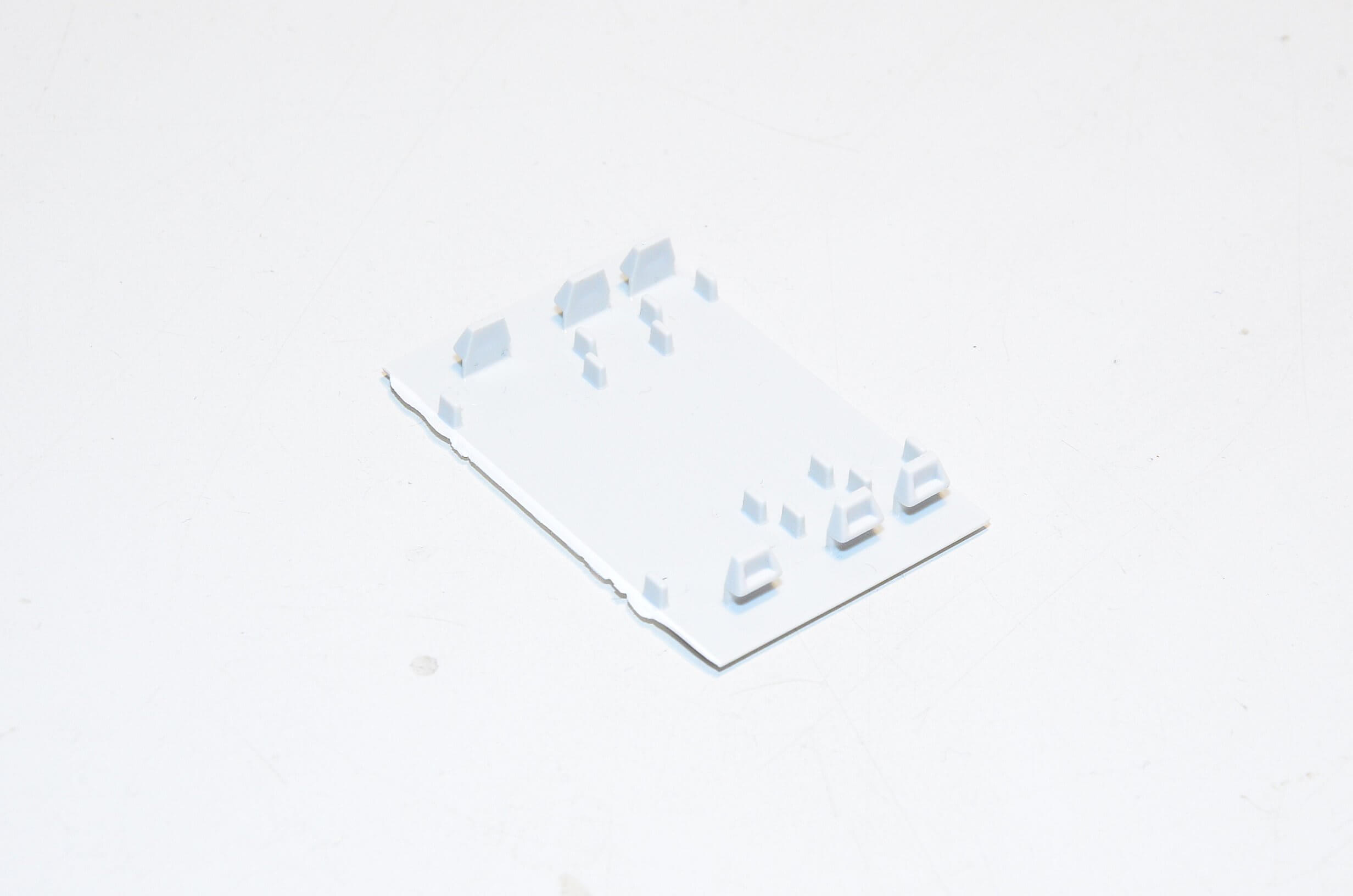 Schenider Electric Kaedra 13940 module slot blanking plate, for 2x modules