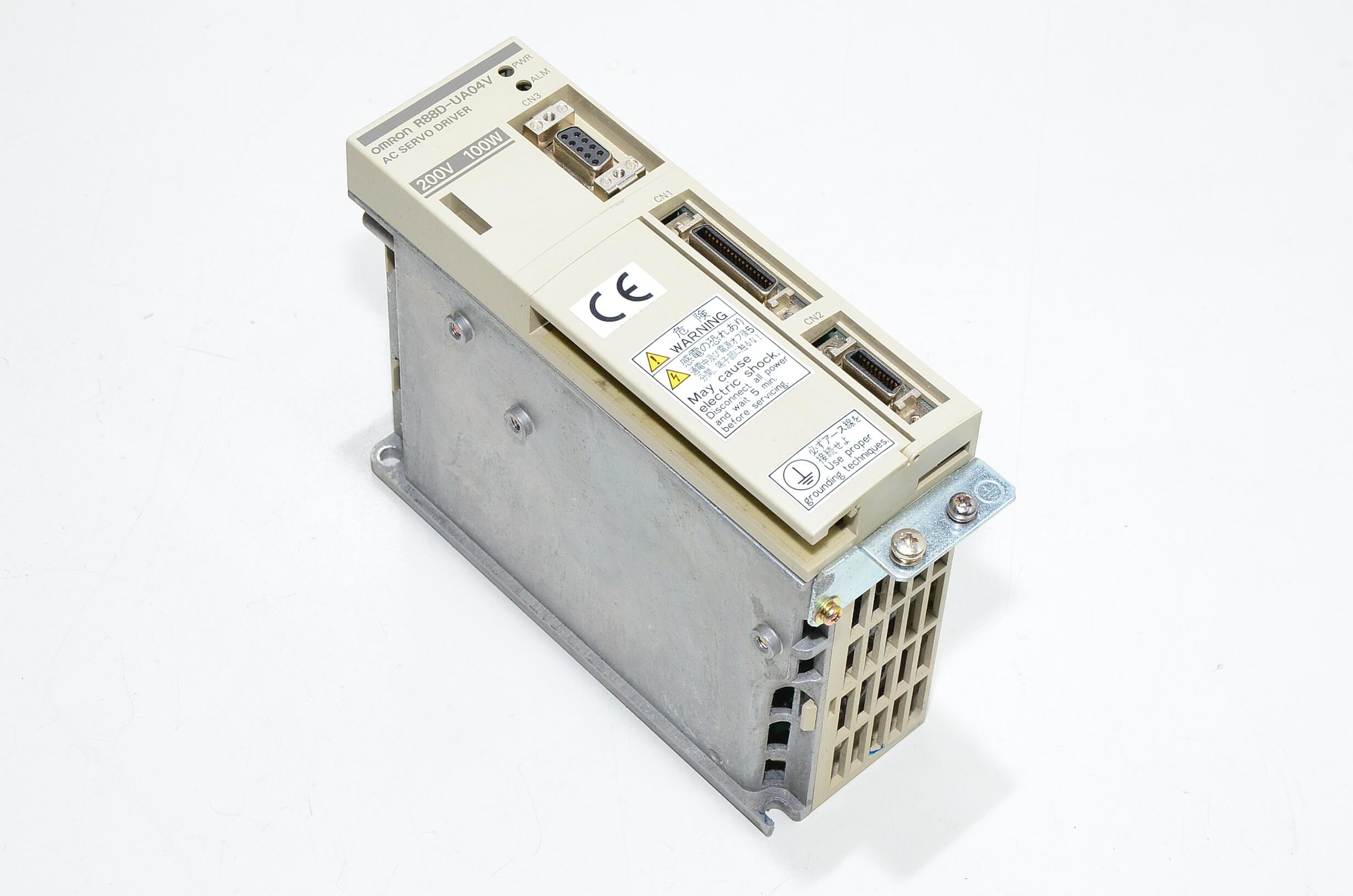 Omron Omnuc R88D-UA04V AC servo motor driver with positioning, input 200-230VAC output 1~ 0 ...