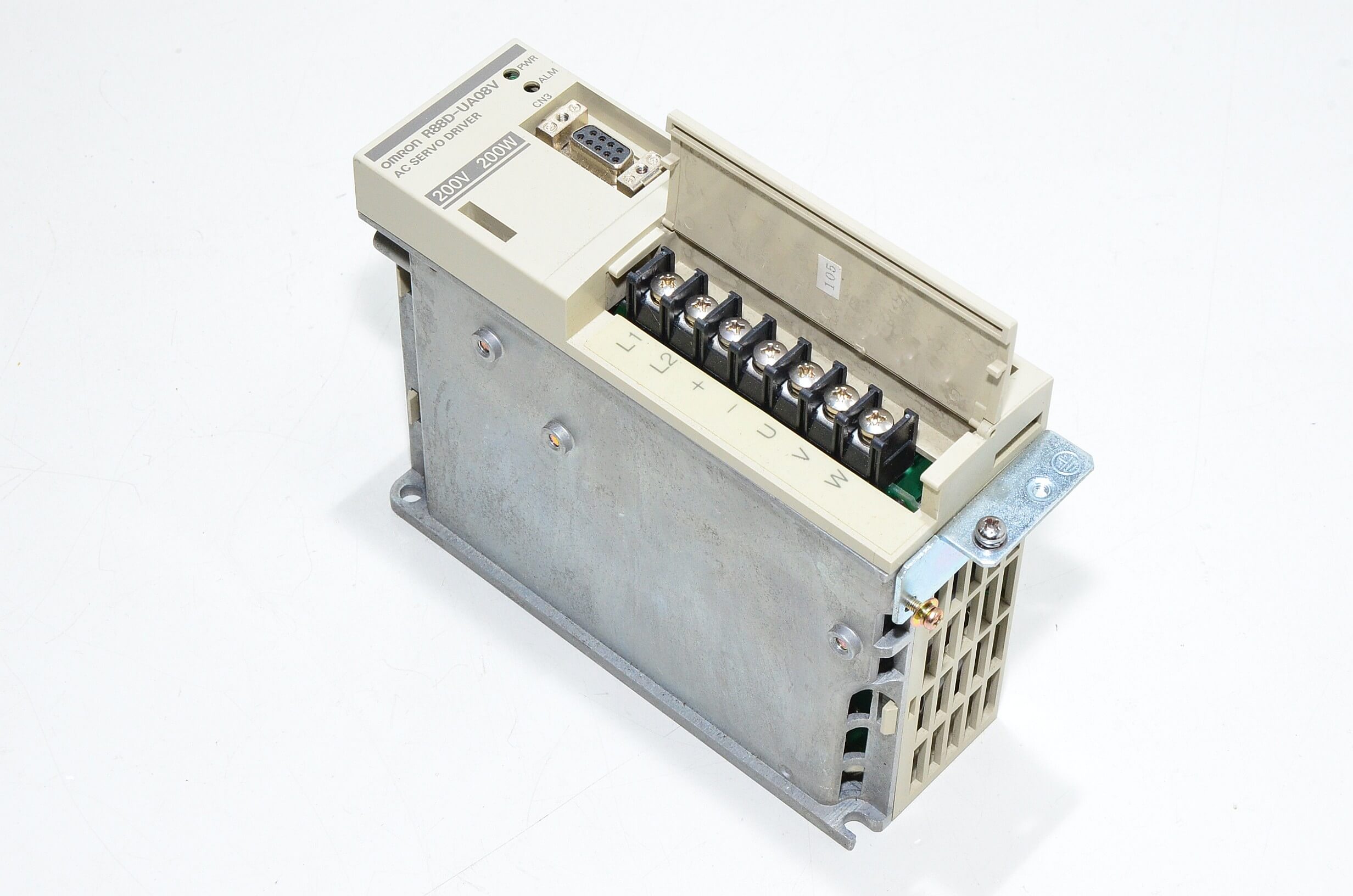 Omron Omnuc R88D-UA08V AC servo motor driver with positioning, input ...