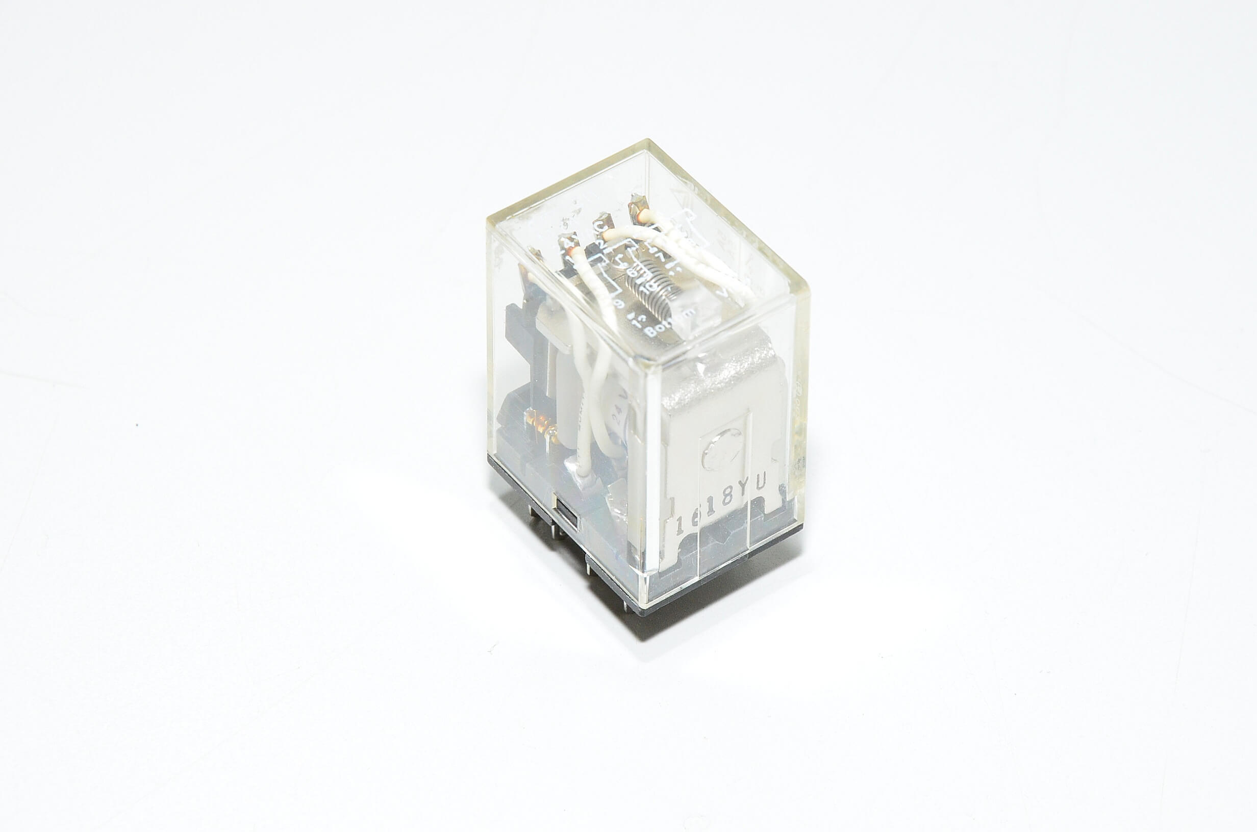 Omron MY4 general-purpose relay 24VAC, 4PDT 240VAC 5A