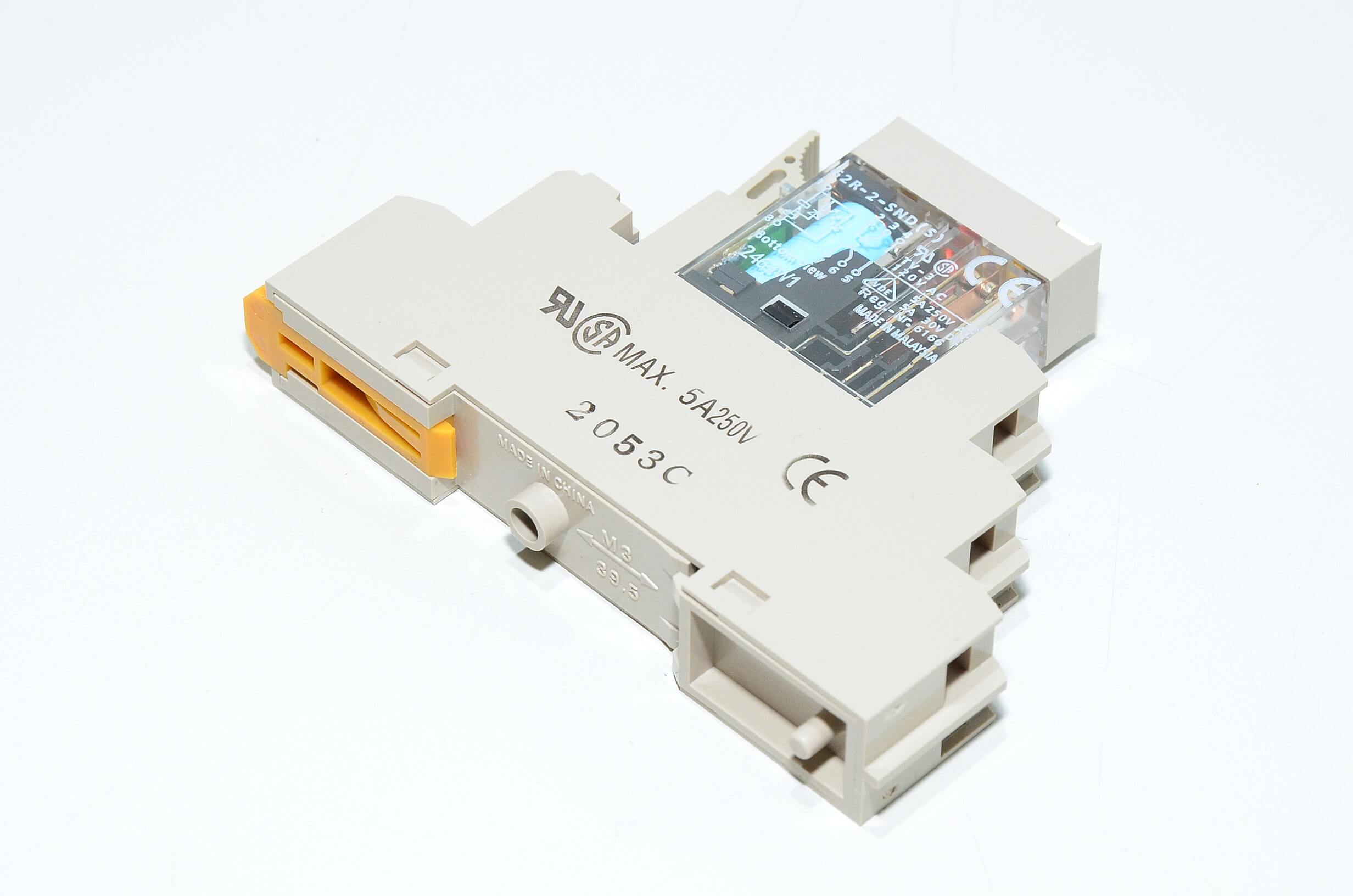 Omron G2R-2-SND(S) kompakti rele 24VDC, DPDT 250VAC 5A