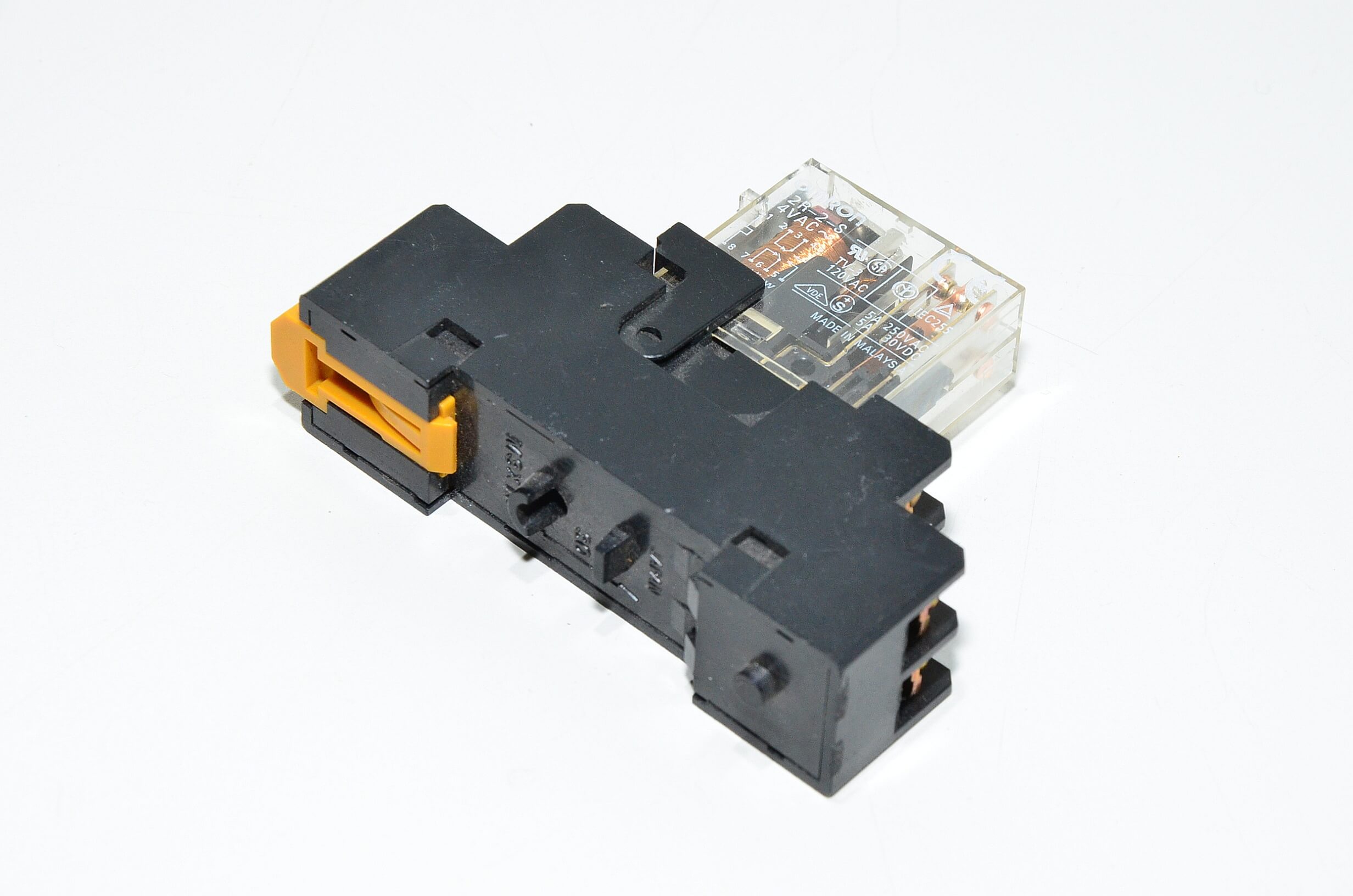 Omron G2R-2-S kompakti rele 24VAC, DPDT 250VAC 5A