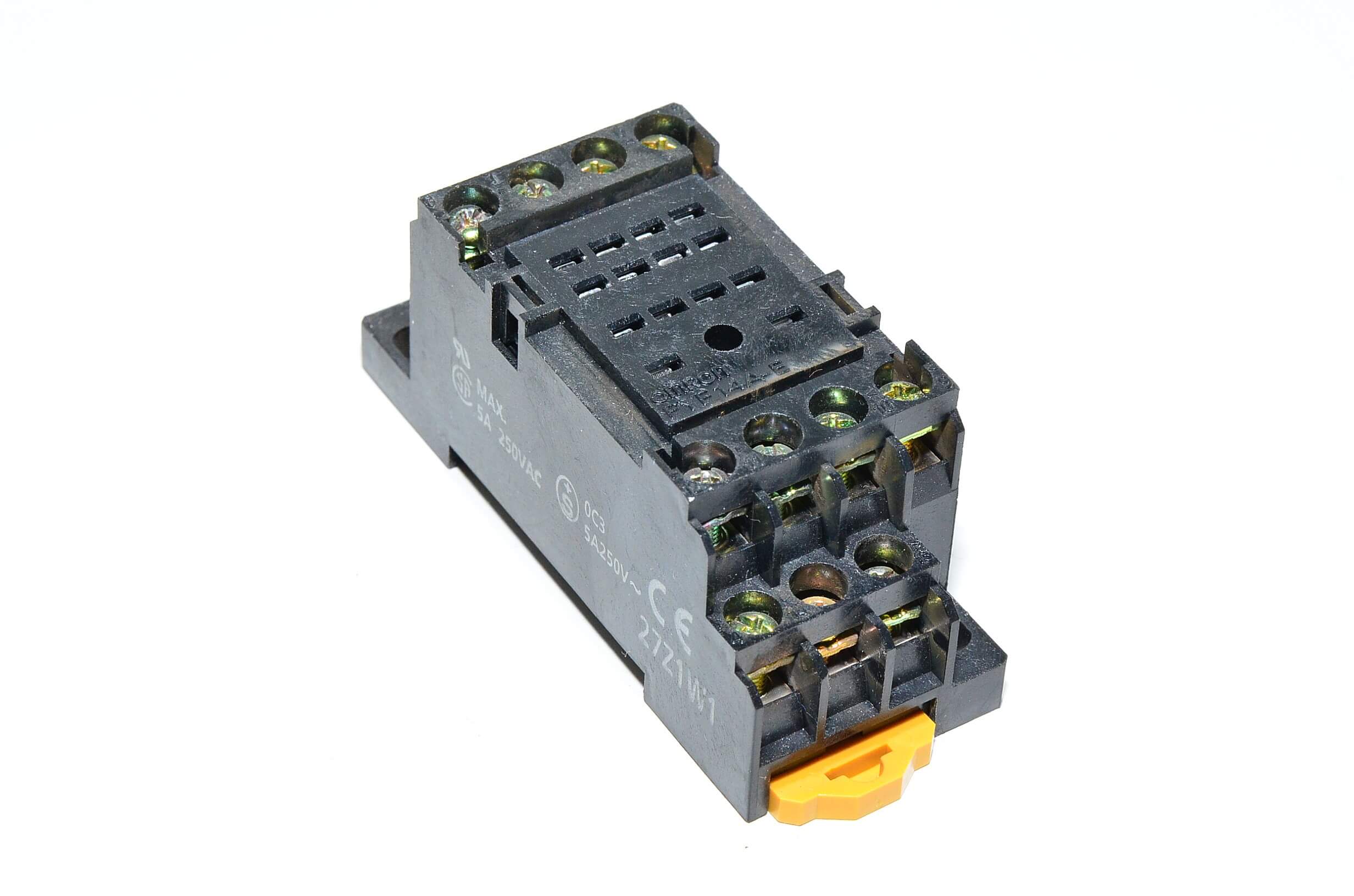 Omron PYF-14A-E relekanta DIN kisko asennettava MY sarjan releille