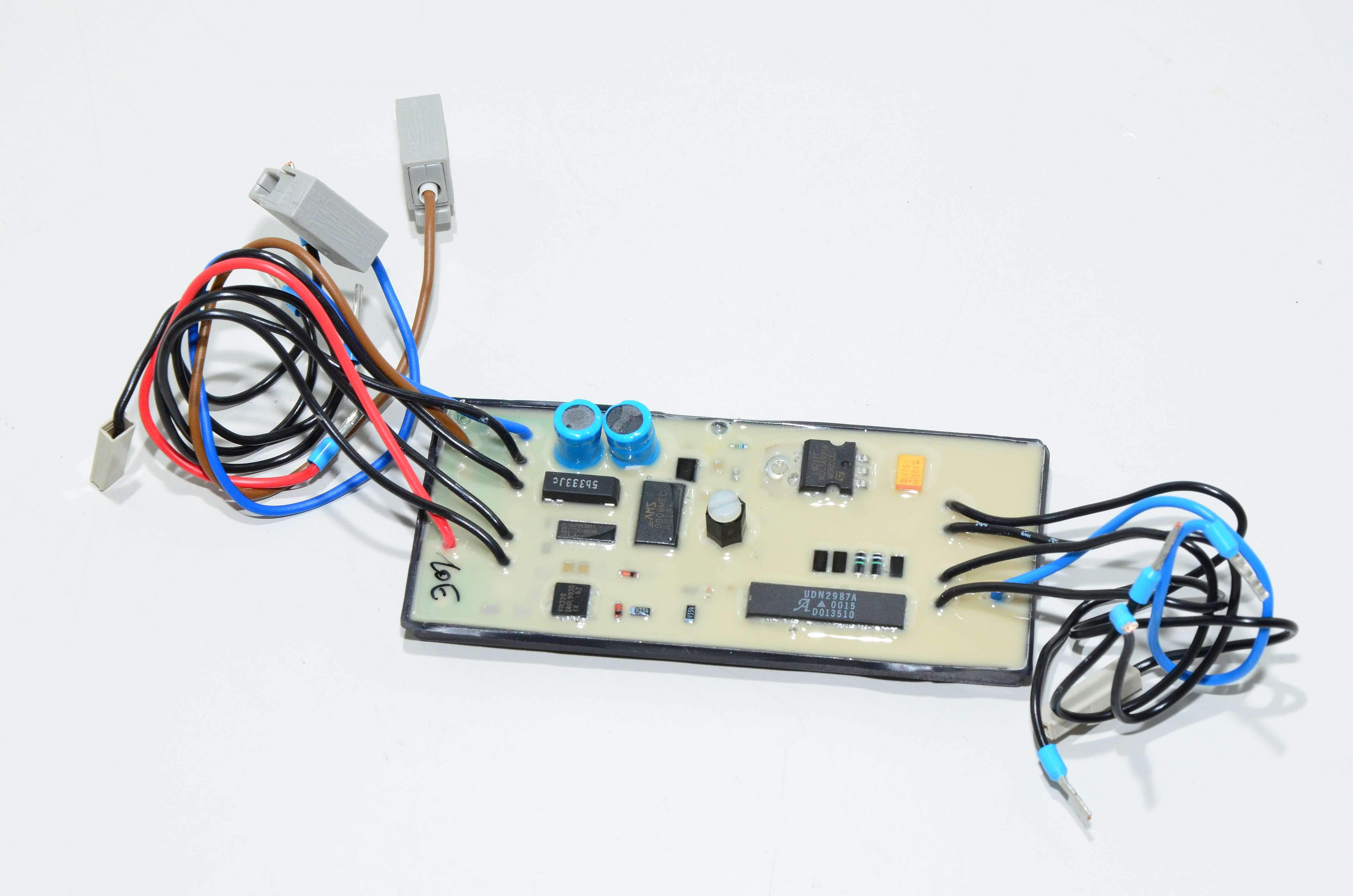 Field bus devices and accessories