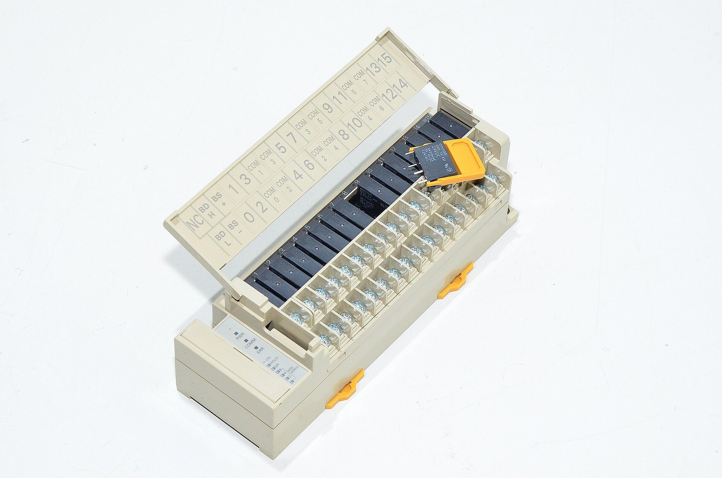 Omron SRT2-ROC16 output remote terminal 24VDC 16 points