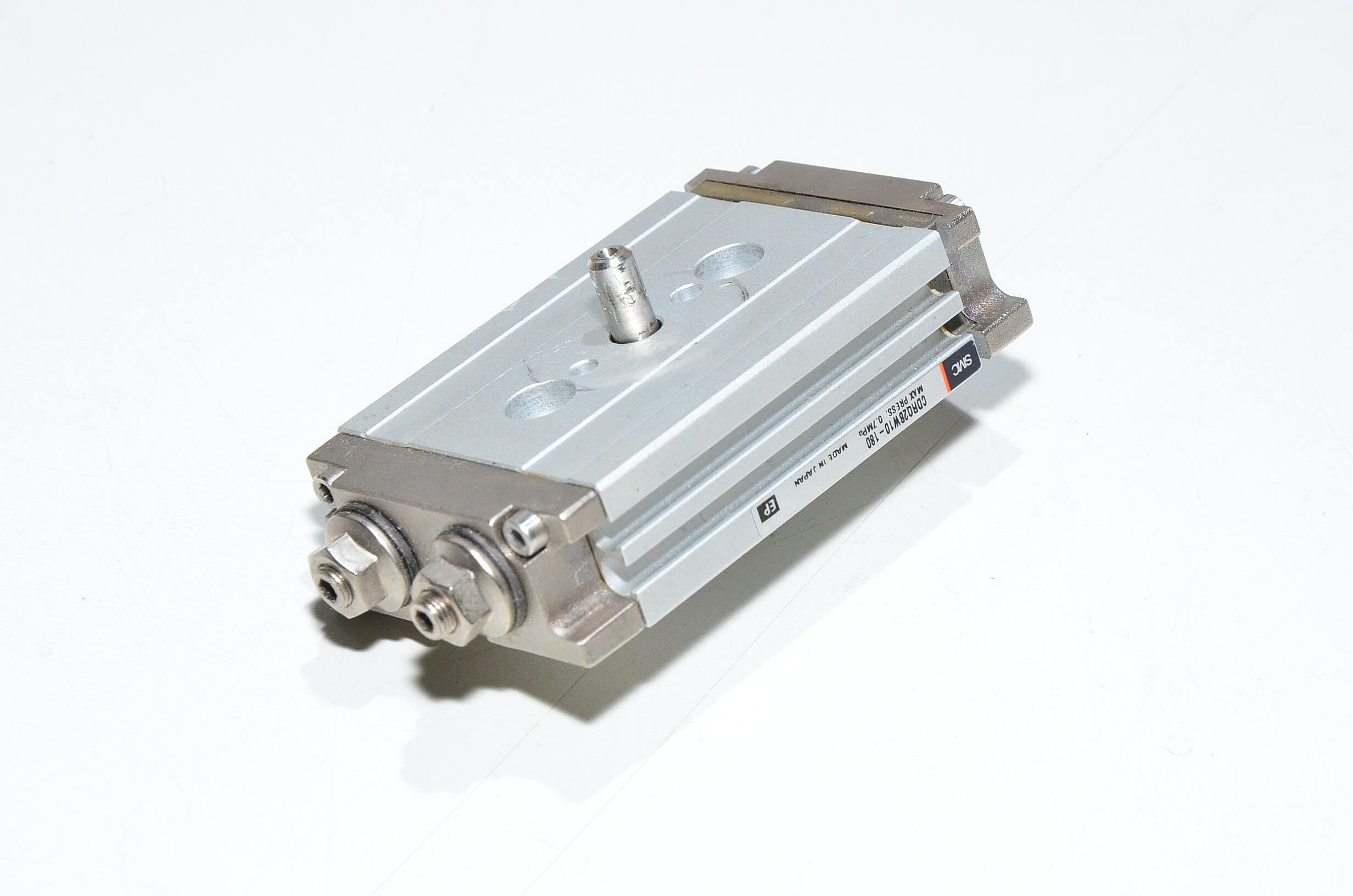 SMC CDRQ2BW10-180 compact rotary actuator with shortened rear side axle