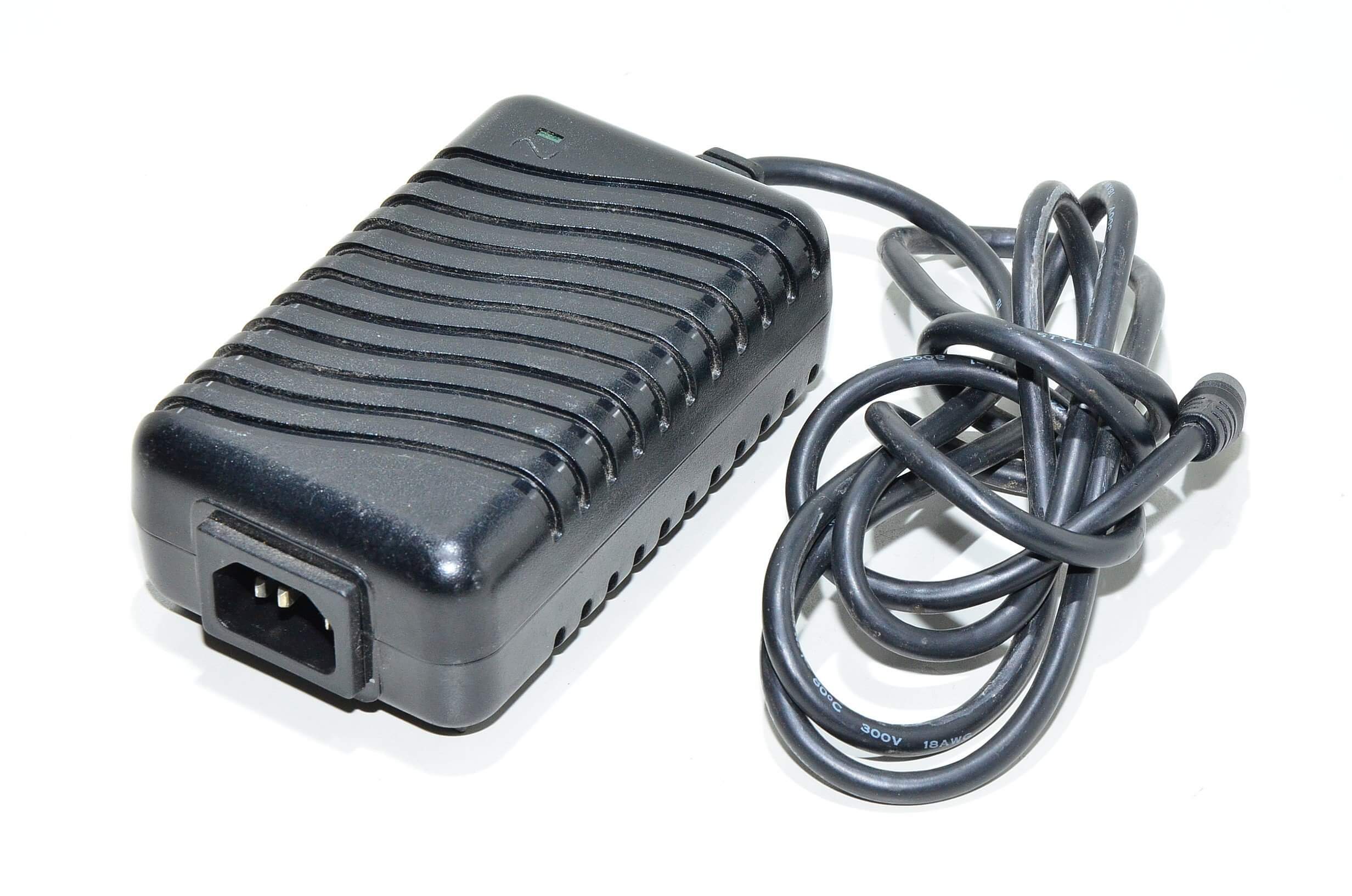24VDC 2,3A 55W output, 100-240VAC 1,5A input Tiger Power ADP-5501 ...
