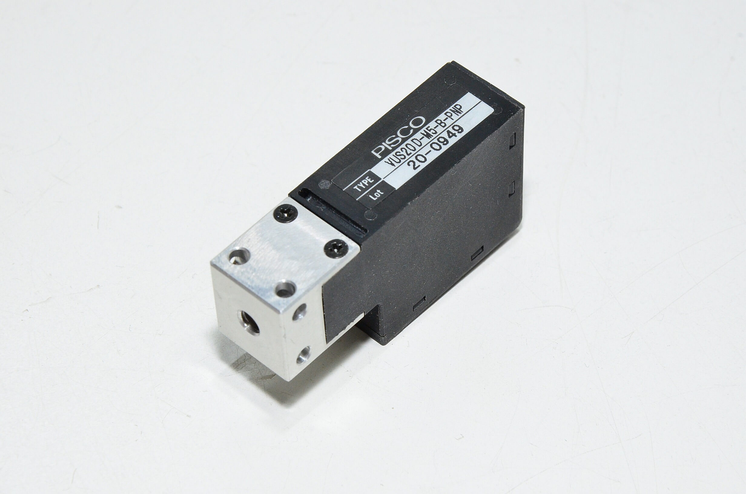 PISCO VUS20D-M5-B-PNP digital pressure sensor/ switch