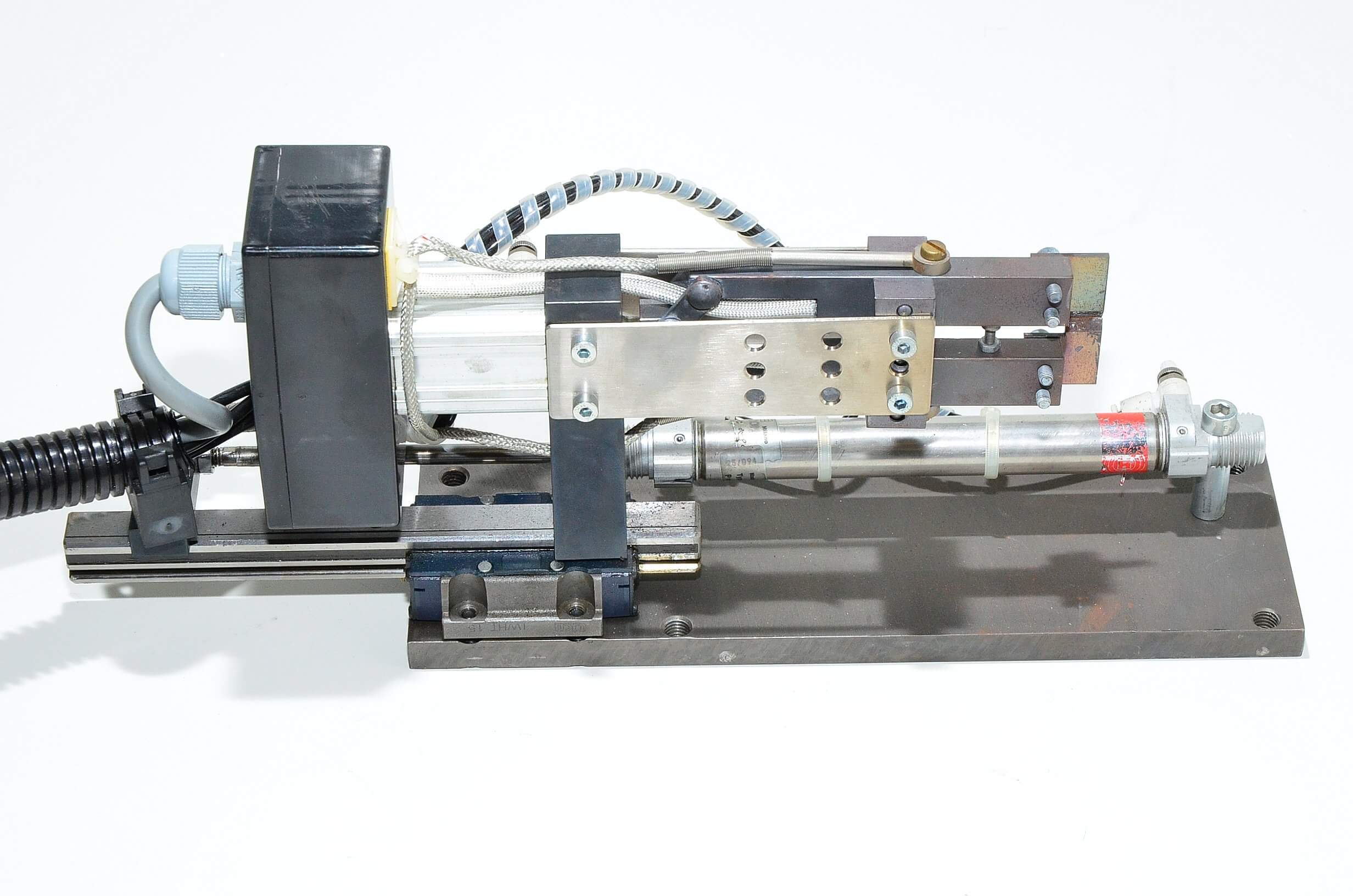 Heat cutter assembly with actuator on the left, complete