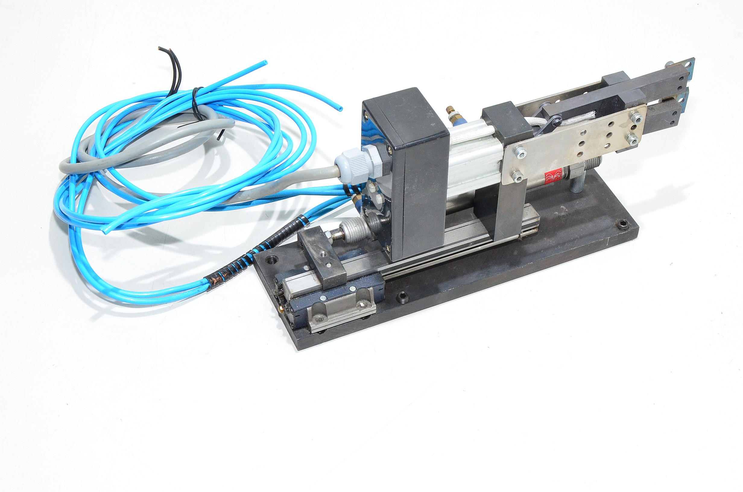 Heat cutter assembly with actuator on the left side, complete