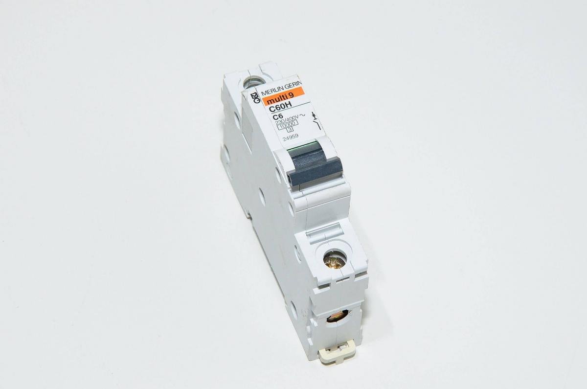 6A 1-phase C-type automatic fuse / circuit breaker Merlin Gerin multi9 ...