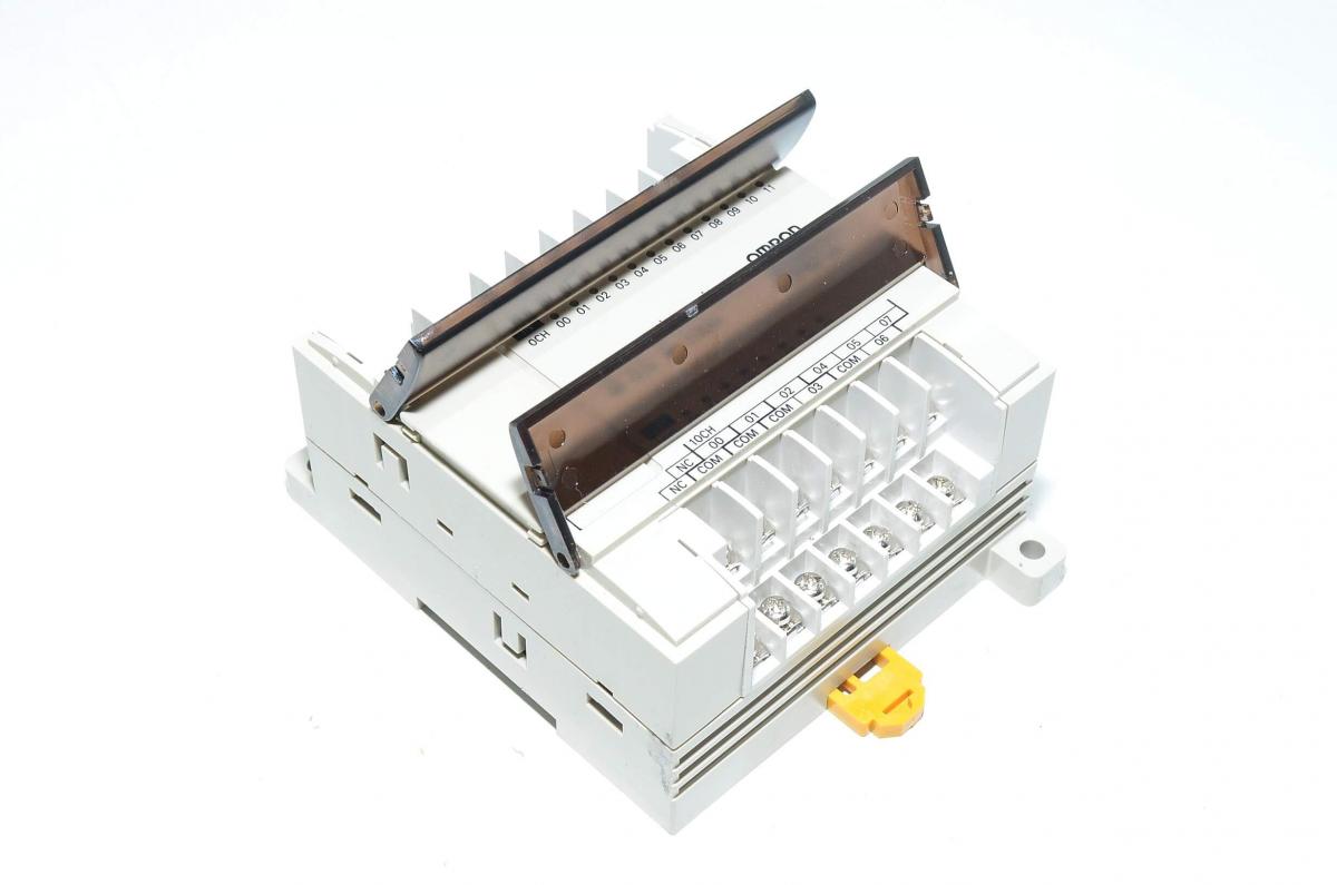 Omron Sysmac mini CPM1A-20CDT1-D programmable controller, CPU unit