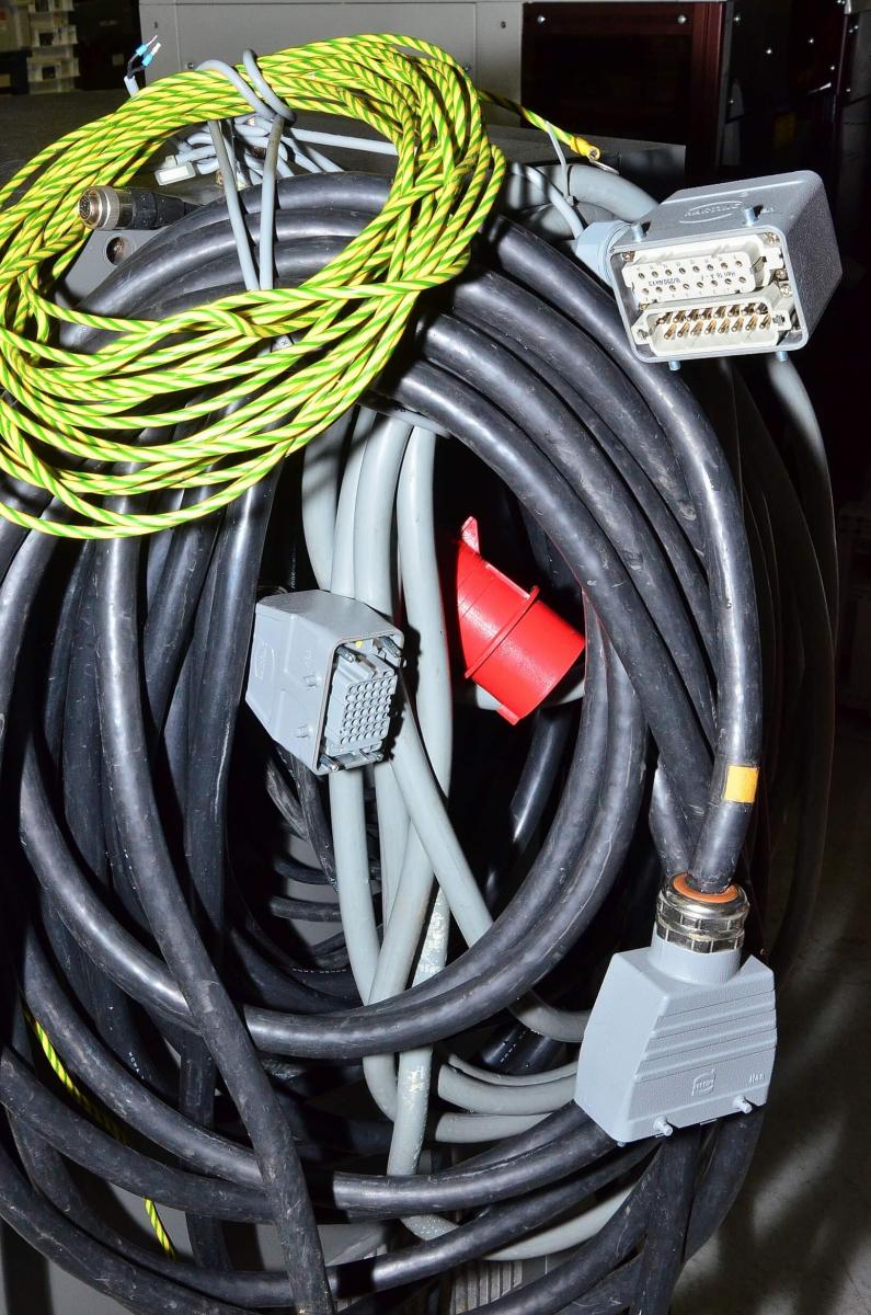 Fanuc system R-J2 A05B-2371-B007 robot controller cabinet for Fanuc ARC ...