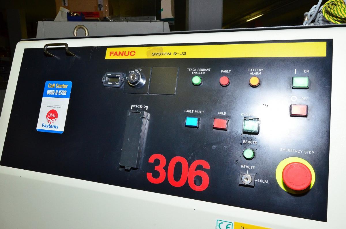 Fanuc system R-J2 A05B-2371-B007 robot controller cabinet for Fanuc ARC ...