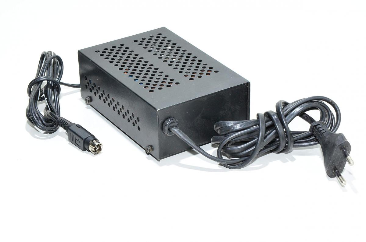 24VDC 3A 72W output, 230VAC input Mascot Type 9320 switching mode power ...