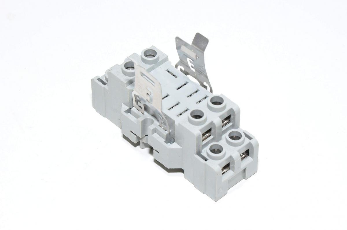Idec SH2B-05C + SFA-202 relay socket DIN rail mount for RH2B relay modules