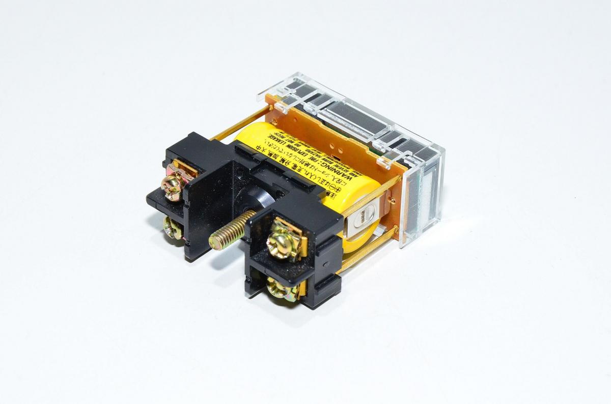 Omron H7EC-BVL self-powered panel mounted digital counter