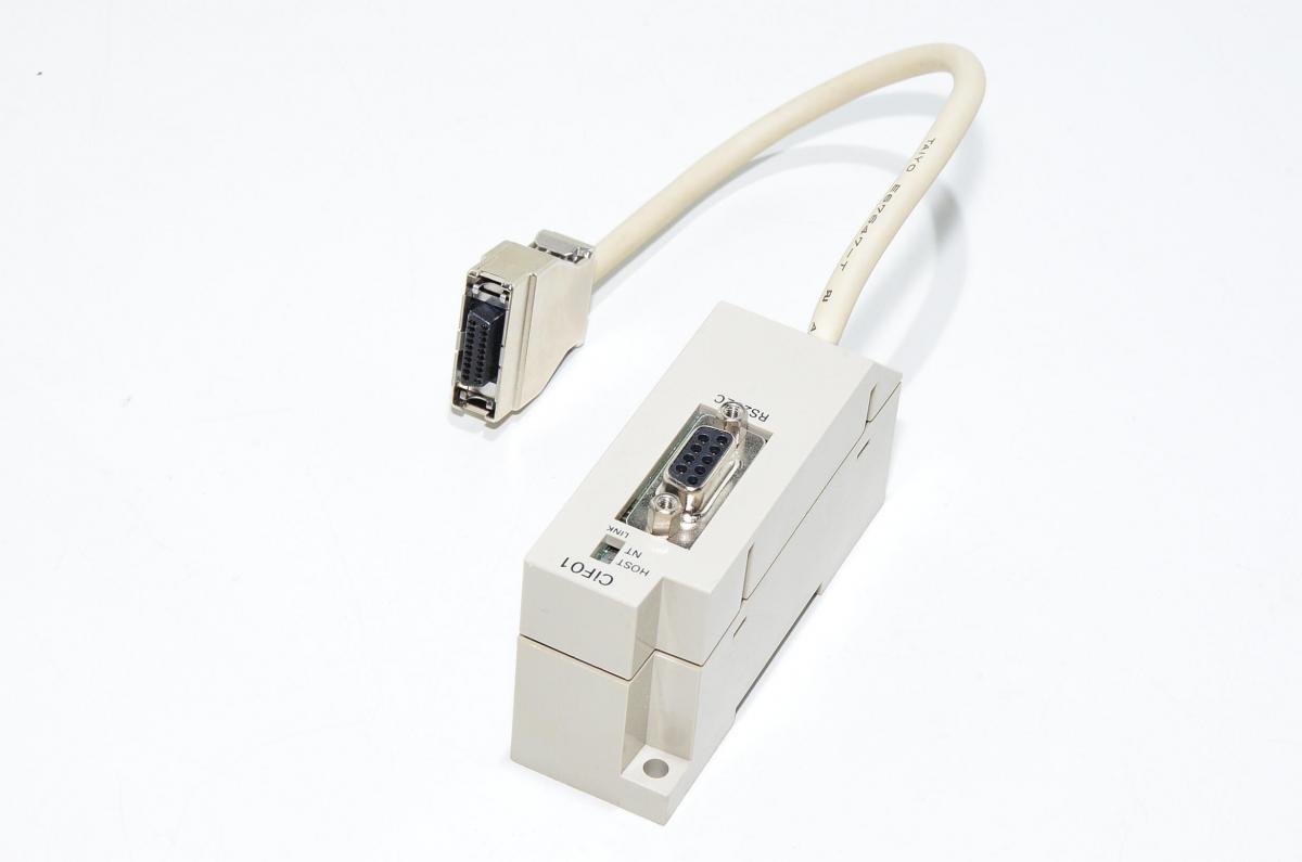 Omron CPM1-CIF01 RS232C liitäntäyksikkö