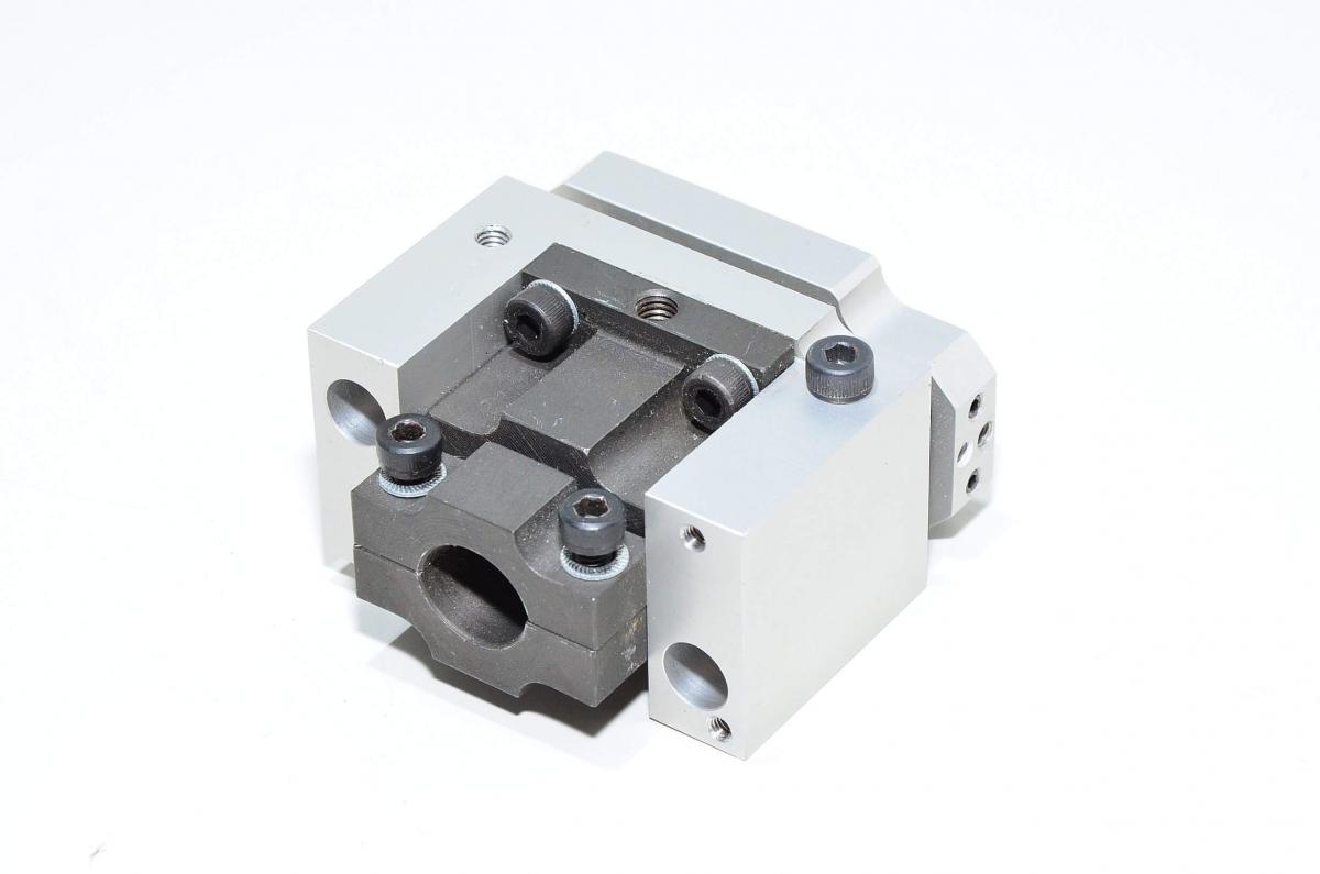 Spring loaded guided assembly for 12-13mm machine shaft, model 1