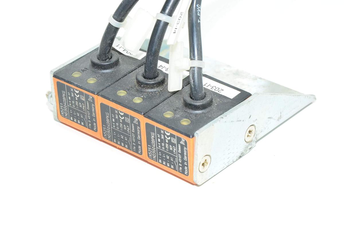 IFM IN5251 Inductive sensor mounting bracket 3x sensors