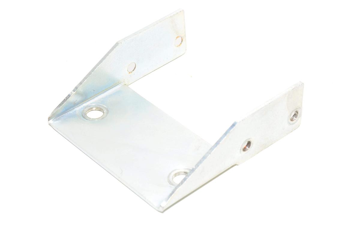 IFM IN5251 Inductive sensor mounting bracket 3x sensors