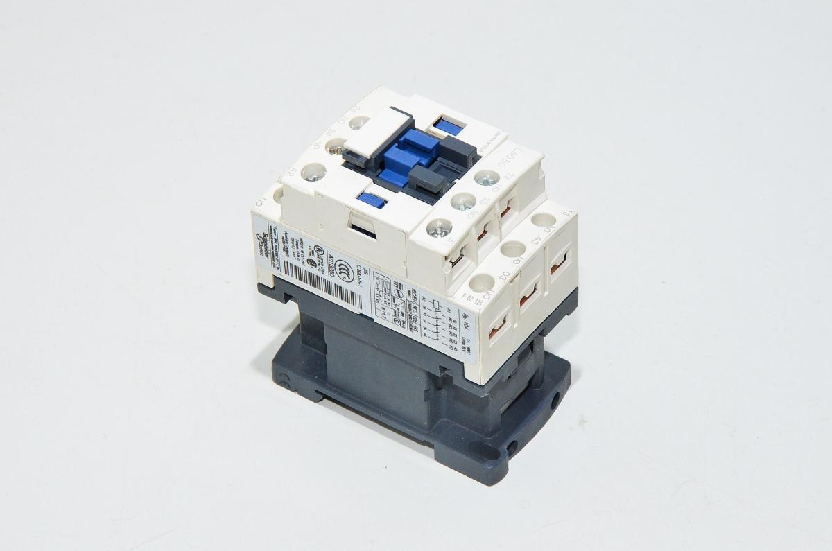 Schneider Electric Telemecanique TeSys CAD50P7 10A / 690VAC 230VAC 5x ...