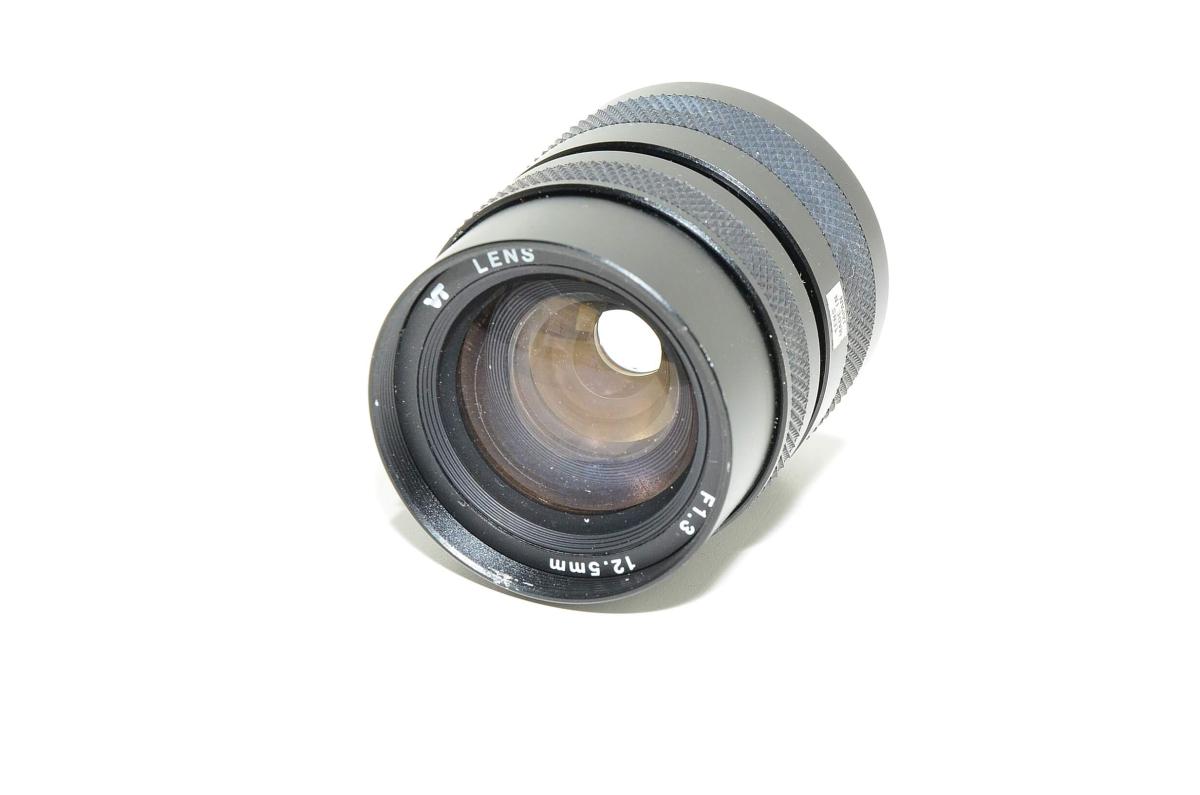 VT Lens F1.3 12.5mm lens with CS-Mount 12.5mm F1.3-16 / closed