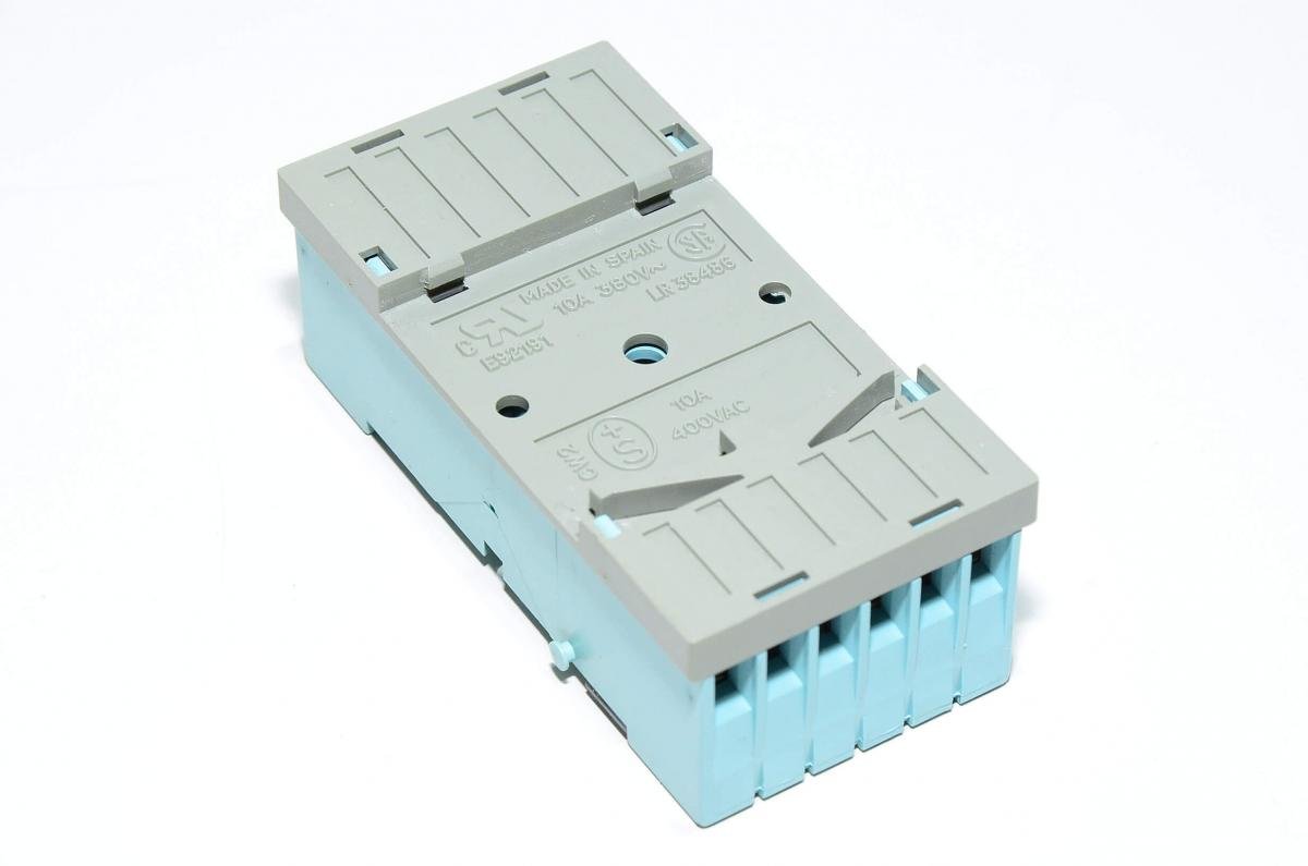 11-pin Sub-Magnal B11A circular relay base Releco S3-MP