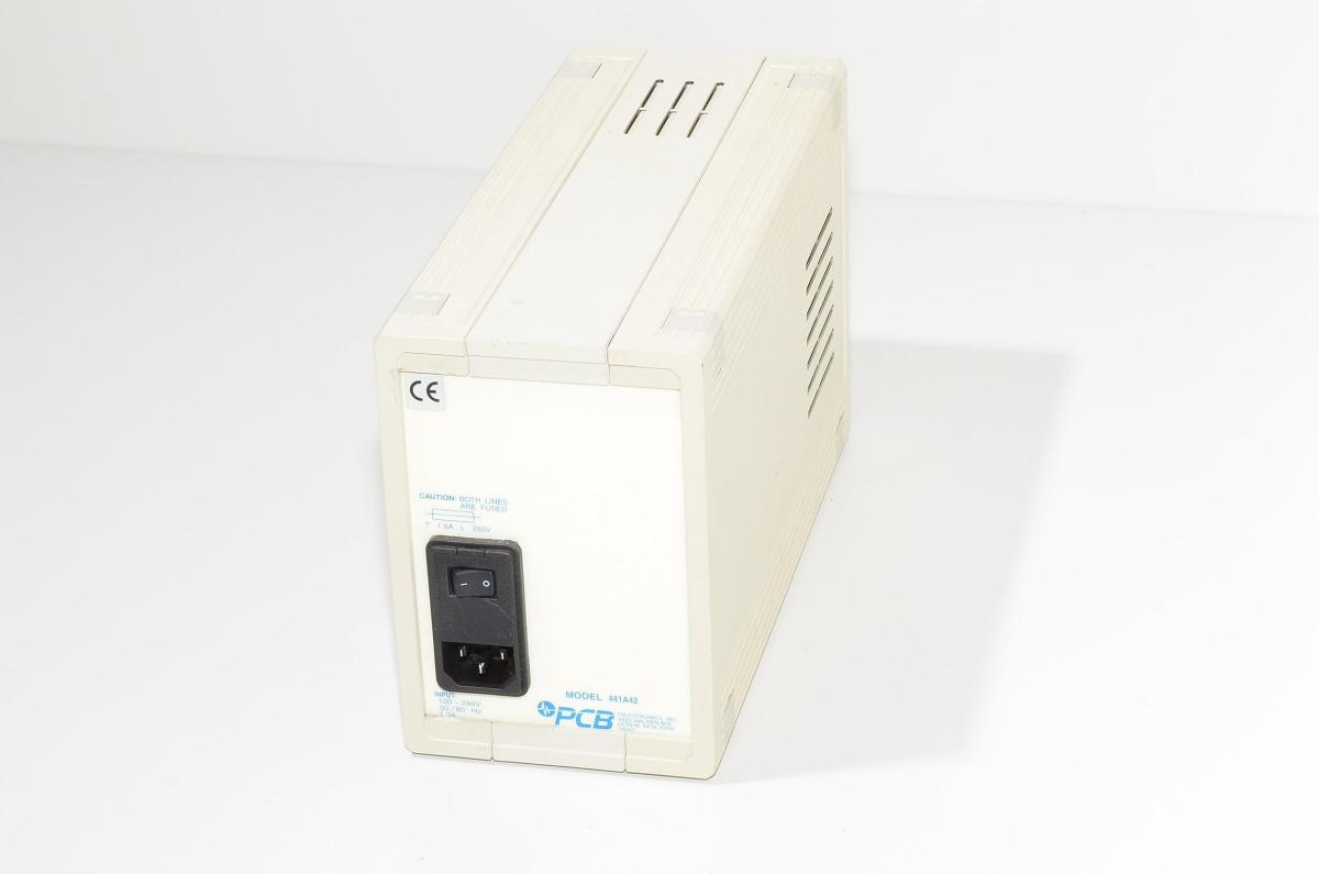 PCB 441A42 chassis with PCB442B104 4-channel sensor signal conditioning ...